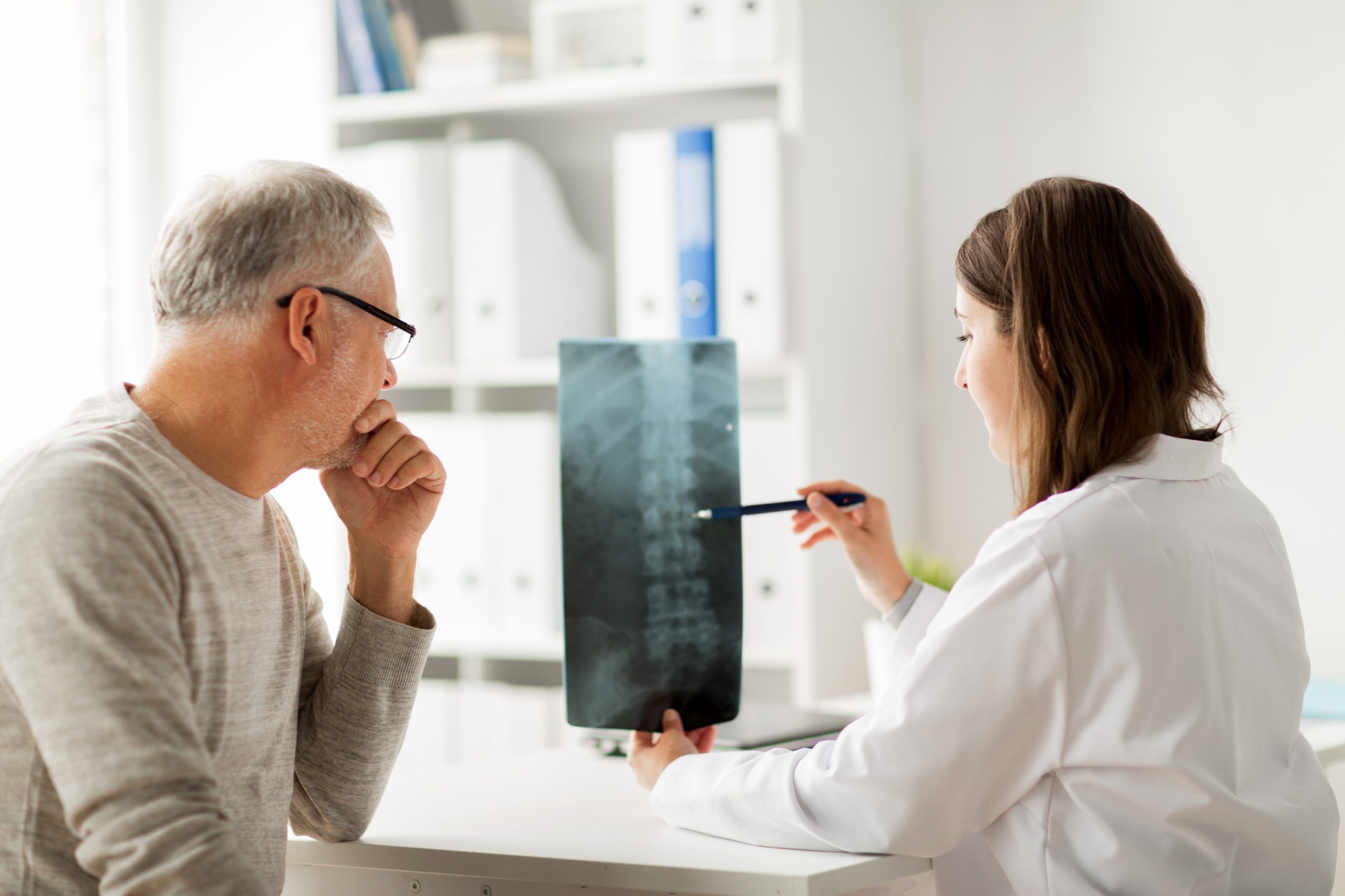 Microdiscectomy: a surgical option for relieving sciatic pain - K ...